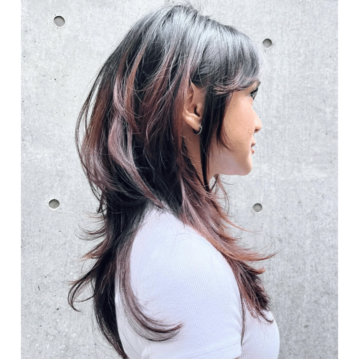 20 Gorgeous Wolf Cuts with Curtain Bangs for Effortless Style