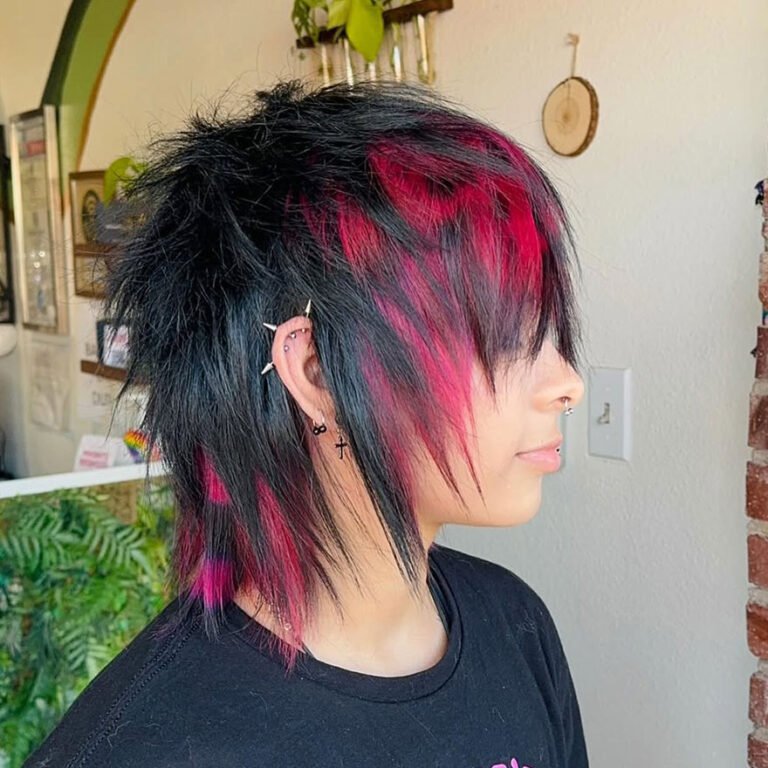 25 Creative and Emotional Emo Hairstyles for Girls That Express True ...