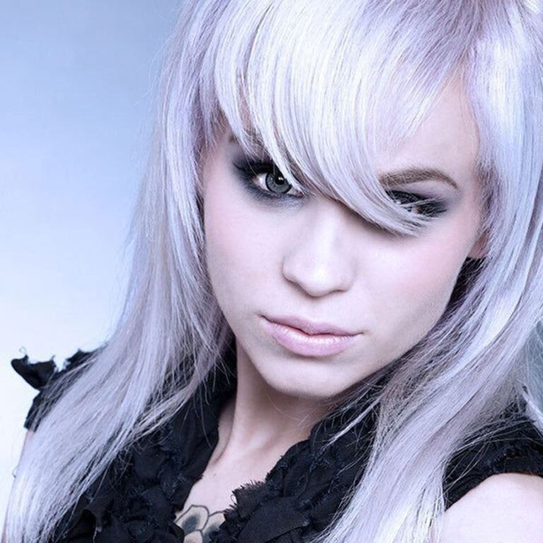 25 Creative and Emotional Emo Hairstyles for Girls That Express True ...