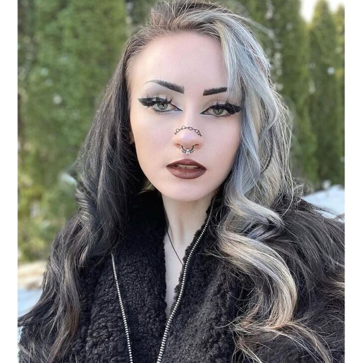 25 Creative and Emotional Emo Hairstyles for Girls That Express True ...