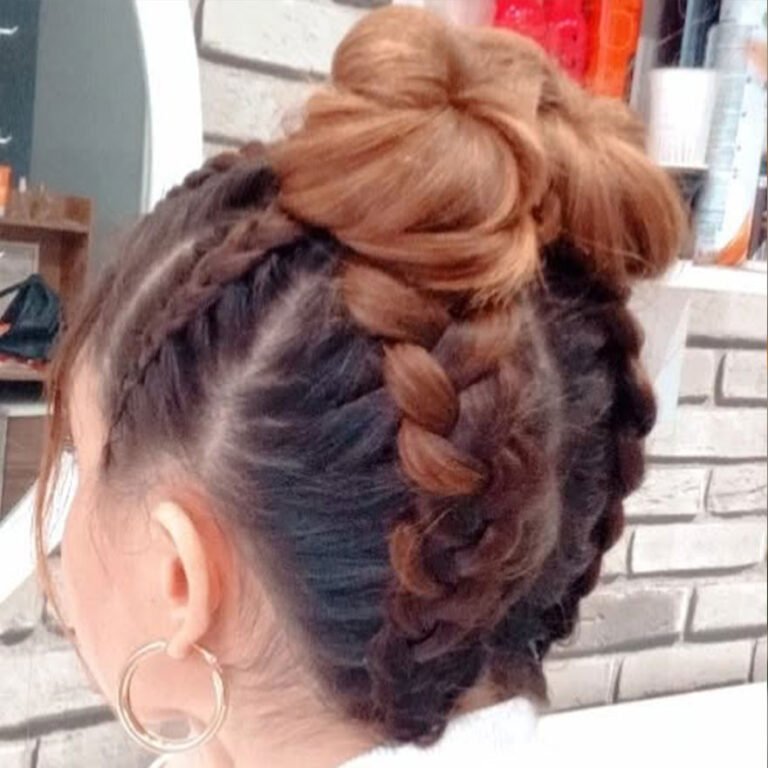 27 Effortless Casual Updos for Long Hair That Look Instantly Chic
