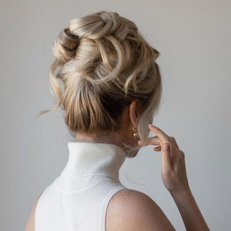 27 Effortless Casual Updos for Long Hair That Look Instantly Chic