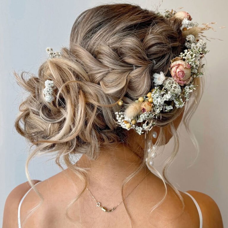 27 Effortless Casual Updos for Long Hair That Look Instantly Chic