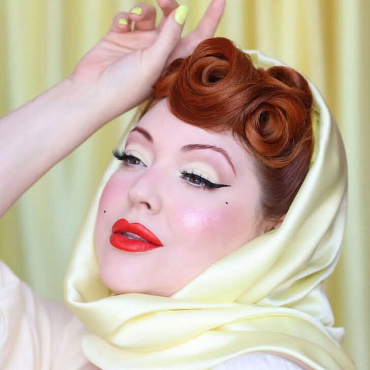 26 Best Pin-Up Hairstyles Inspired by Vintage Hollywood & 1940s–50s Glam